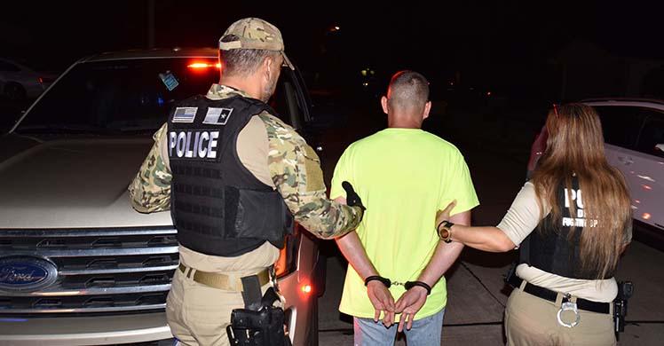 Ice Houston Arrests 3 Time Deported Mexican Man Wanted For Homicide In